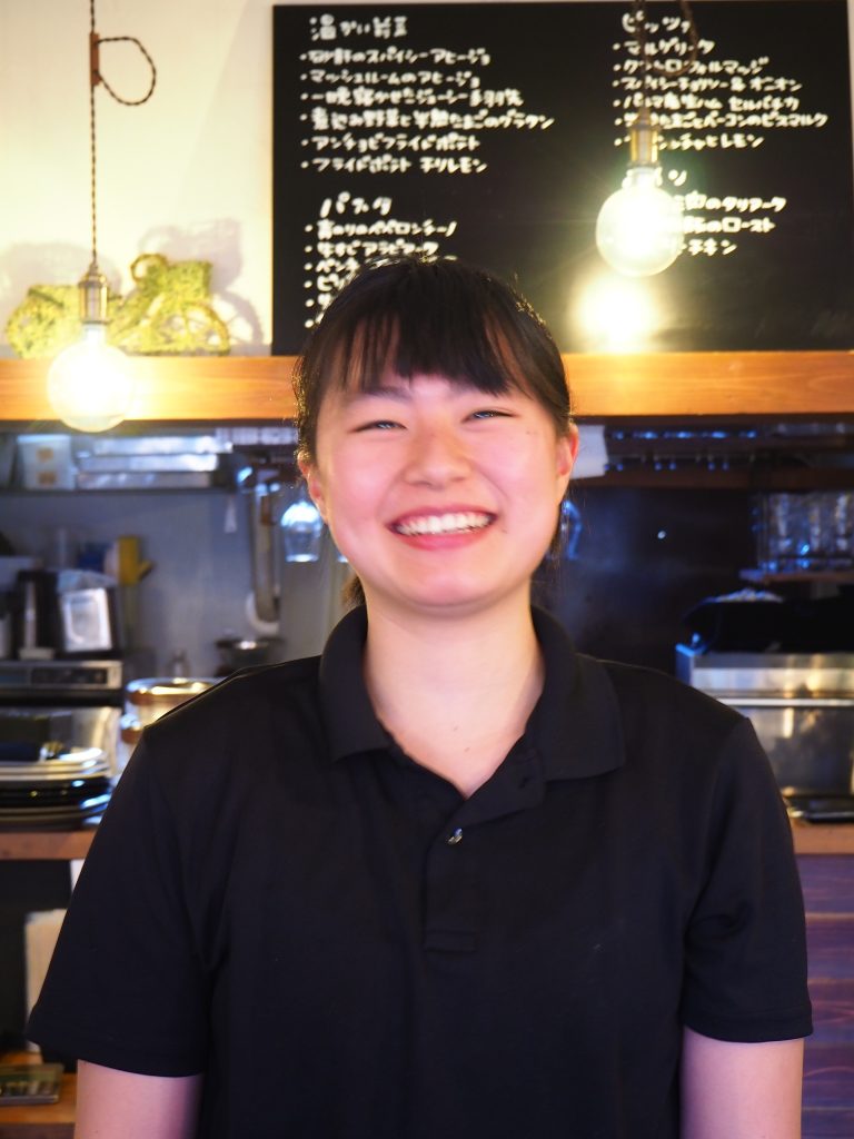 STAFF - 【公式】Hacci 8